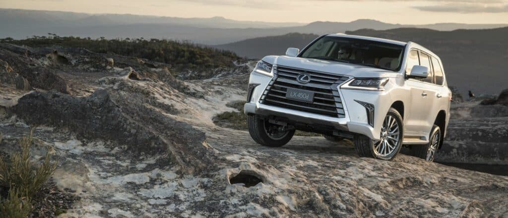 LEXUS LX – A POWERFUL LUXURIOUS FLAGSHIP