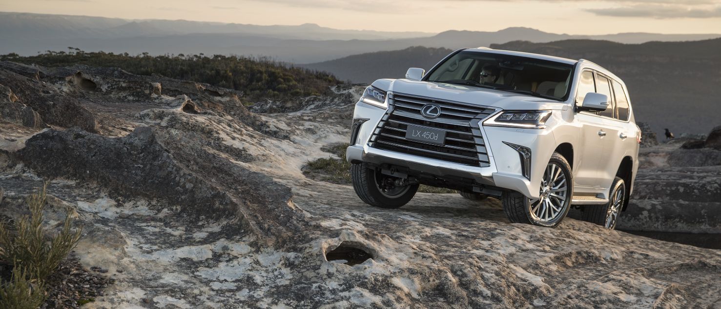 LEXUS LX – A POWERFUL LUXURIOUS FLAGSHIP