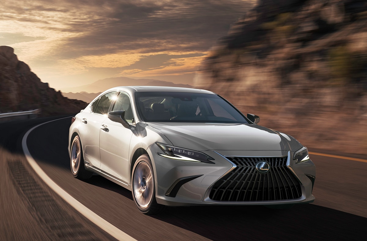 The updated and technologically advanced Lexus ES is stellar value for ...