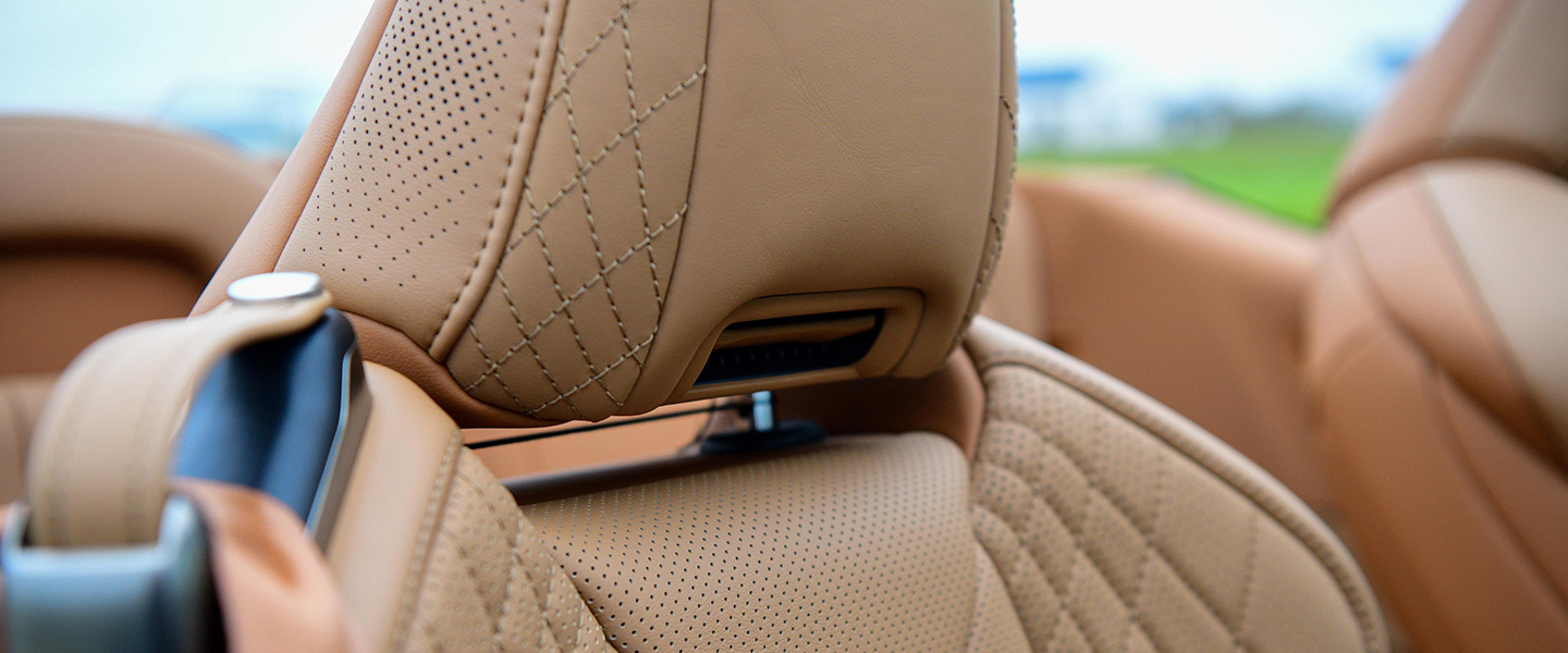The comforable headrest of the Lexus